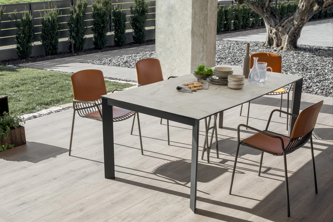 Transform Your Home with Multifunctional & Expandable Tables