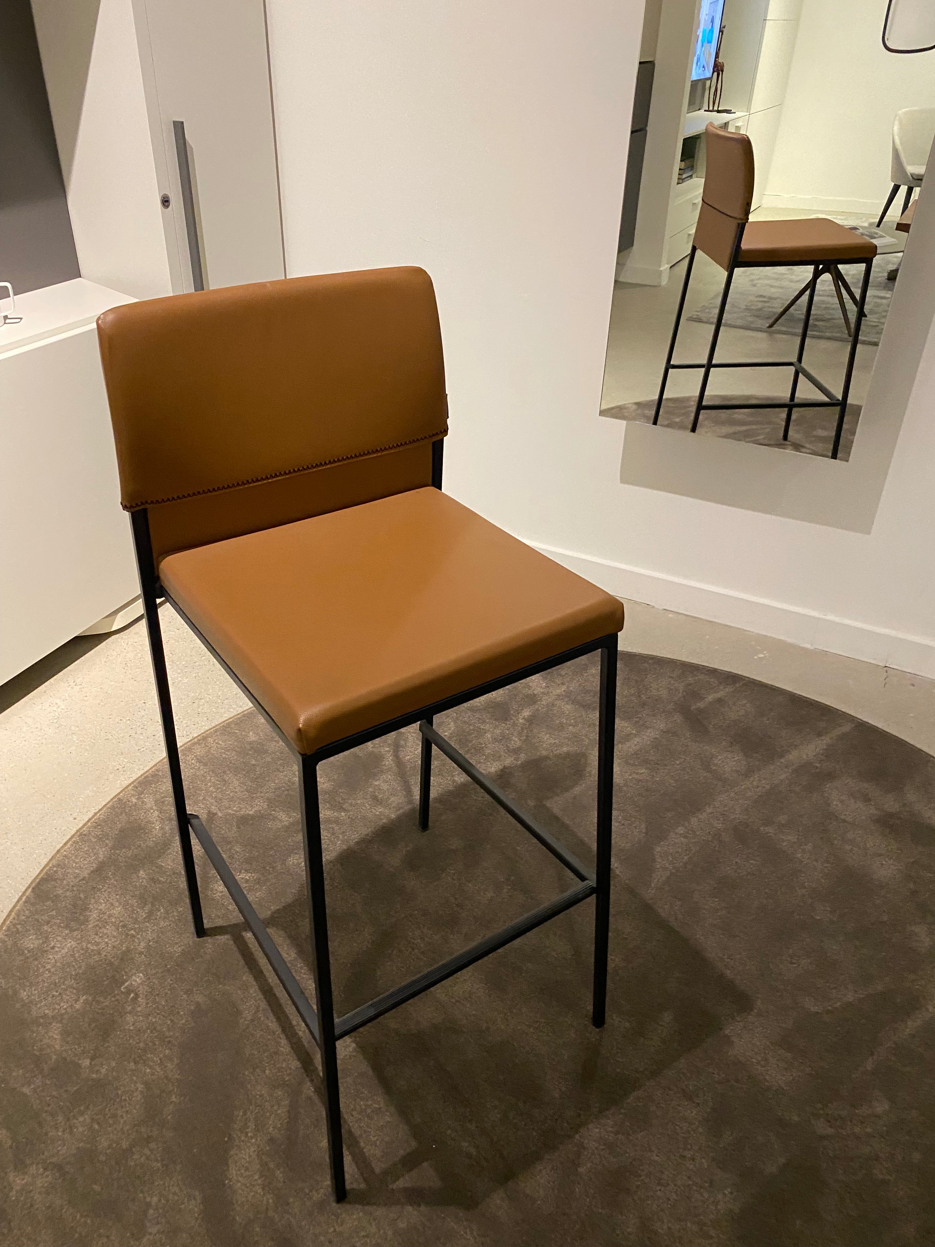 Hat Bar Stool
